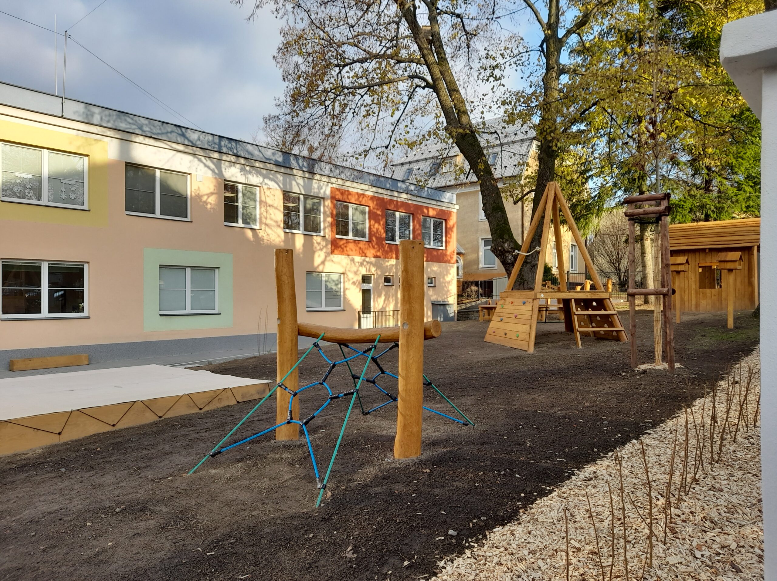 Mateřinka Jiráskova se dočkala nové zahrady - Nový Jičín - Město Klobouků
